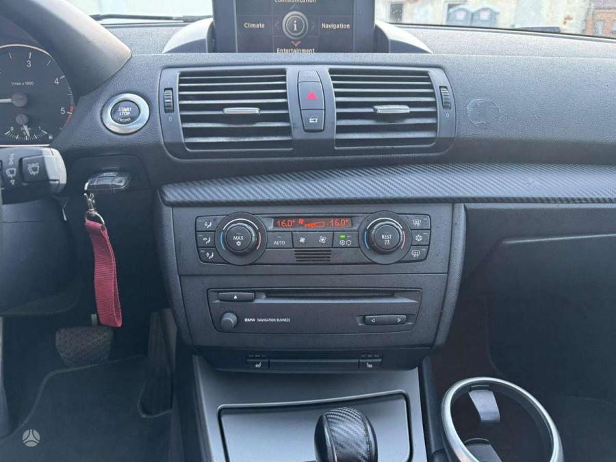 Pelēks BMW 120 2007 Kaišiadorys, ar dzinēja tilpumu 2.00 L un nobraukumu 228 tūkst. km par 3800 €, foto 14 vietnē AUTOMOTO.COM.LV