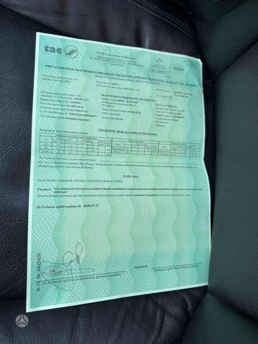 Pelēks BMW 120 2007 Kaišiadorys, ar dzinēja tilpumu 2.00 L un nobraukumu 228 tūkst. km par 3800 €, foto 22 vietnē AUTOMOTO.COM.LV