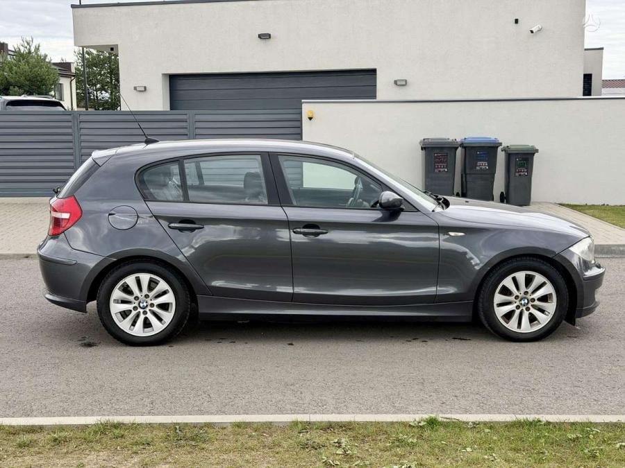 Grey BMW 120 2007 in Vilnius, with an engine capacity of 2.00 L and mileage of 300 thousand km for 3150 €, photo 3 on AUTOMOTO.COM.LV