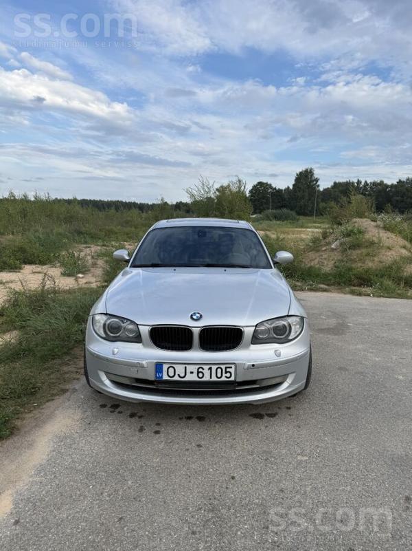 Pelēks BMW 120 2007 Rīga, ar dzinēja tilpumu 2.00 L un nobraukumu 394 tūkst. km par 3113 €, foto 1 vietnē AUTOMOTO.COM.LV