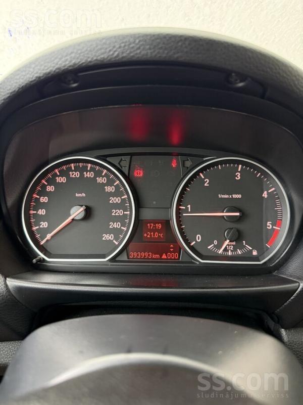 Pelēks BMW 120 2007 Rīga, ar dzinēja tilpumu 2.00 L un nobraukumu 394 tūkst. km par 3113 €, foto 7 vietnē AUTOMOTO.COM.LV