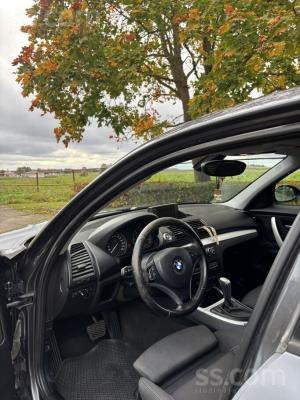 Pelēks BMW 120 2007 Saldus, ar dzinēja tilpumu 2.00 L un nobraukumu 304 tūkst. km par 4500 €, foto 7 vietnē AUTOMOTO.COM.LV