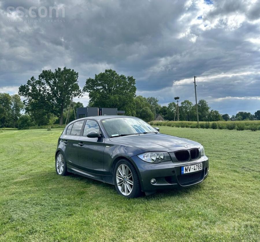 Grey BMW 120 2008 in Riga, with an engine capacity of 2.00 L and mileage of 278 thousand km for 4350 €, photo 1 on AUTOMOTO.COM.LV