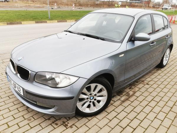 Grey BMW 120 2008 in Klaipeda, with an engine capacity of 2.00 L and mileage of 221 thousand km for 3590 €, photo 1 on AUTOMOTO.COM.LV
