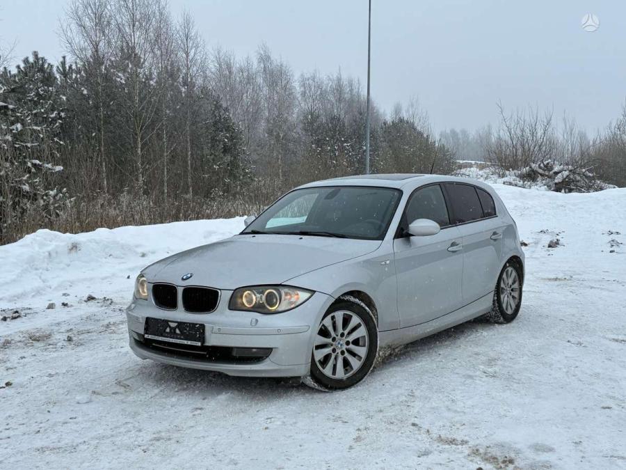 Grey BMW 120 2008 in Radviliskis, with an engine capacity of 0.00 L and mileage of 350 thousand km for 3750 €, photo 1 on AUTOMOTO.COM.LV