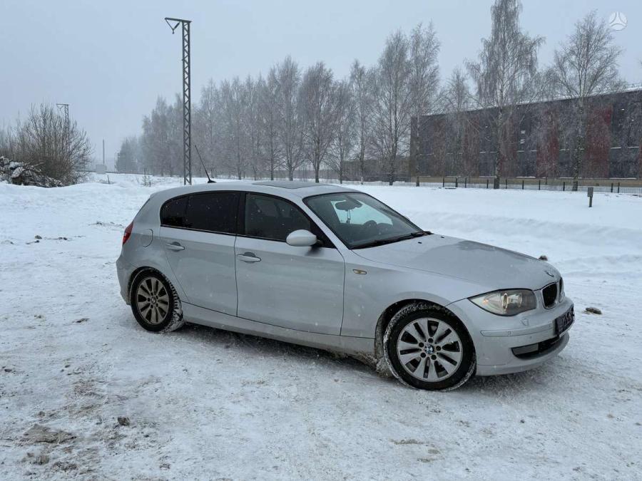 Grey BMW 120 2008 in Radviliskis, with an engine capacity of 0.00 L and mileage of 350 thousand km for 3750 €, photo 6 on AUTOMOTO.COM.LV