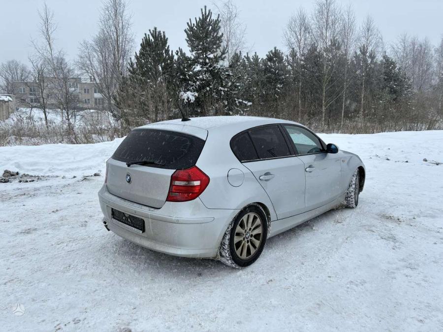 Grey BMW 120 2008 in Radviliskis, with an engine capacity of 0.00 L and mileage of 350 thousand km for 3750 €, photo 11 on AUTOMOTO.COM.LV