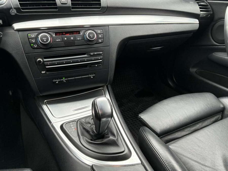 Grey BMW 120 2008 in Radviliskis, with an engine capacity of 0.00 L and mileage of 350 thousand km for 3750 €, photo 26 on AUTOMOTO.COM.LV