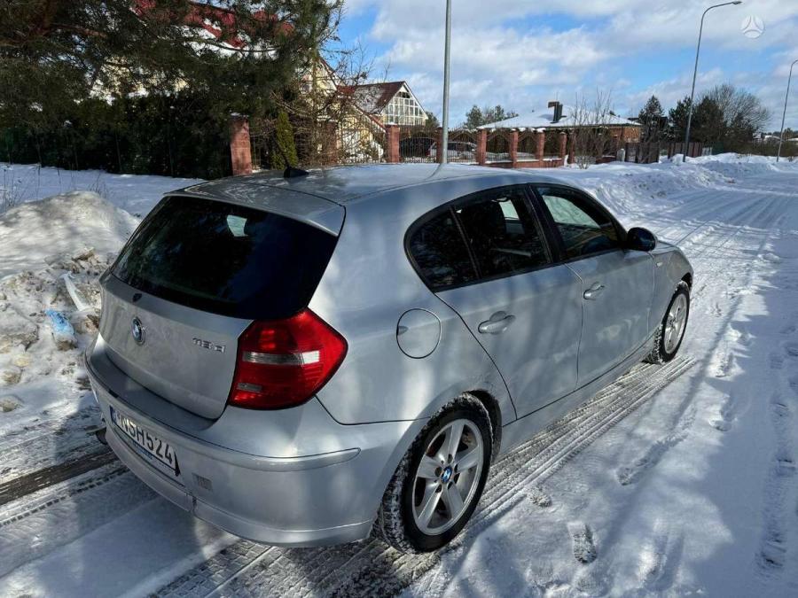 Grey BMW 120 2008 in Vilnius, with an engine capacity of 2.00 L and mileage of 350 thousand km for 1950 €, photo 4 on AUTOMOTO.COM.LV