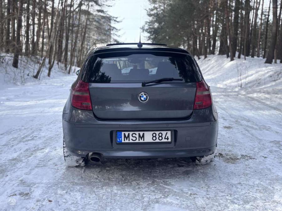 Grey BMW 120 2008 in Vilnius, with an engine capacity of 2.00 L and mileage of 360 thousand km for 3999 €, photo 5 on AUTOMOTO.COM.LV