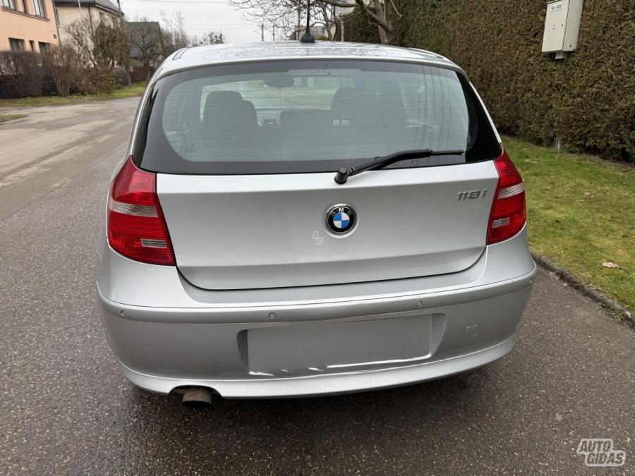 Grey BMW 120 2008 in Kaunas, with an engine capacity of 2.00 L and mileage of 120 thousand km for 3100 €, photo 5 on AUTOMOTO.COM.LV