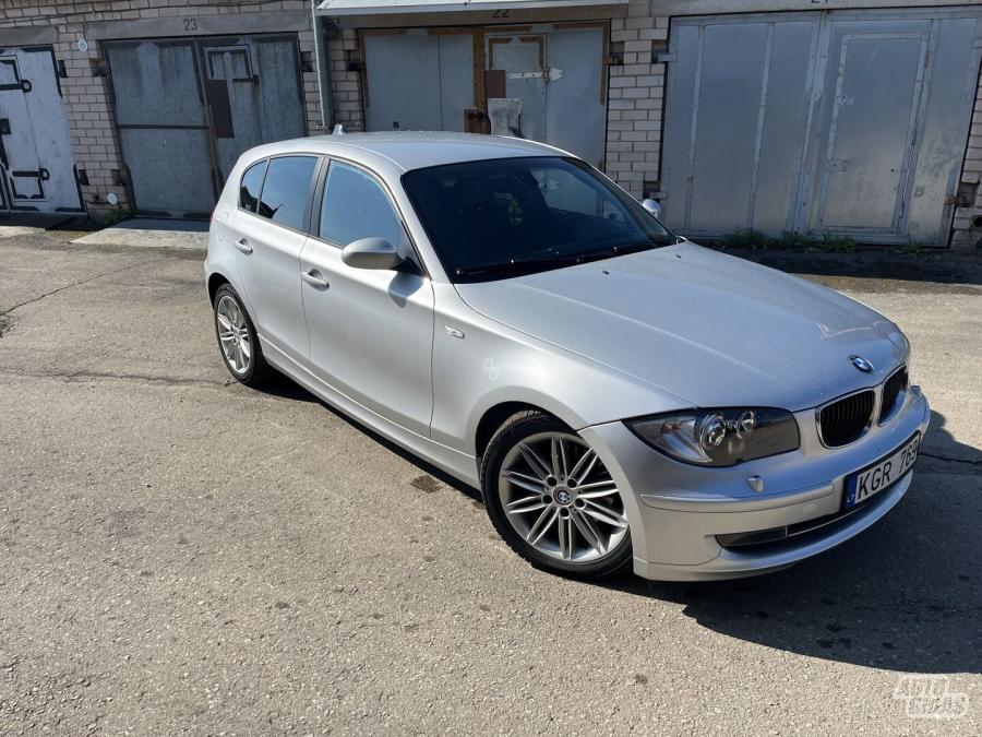 Grey BMW 120 2008 in Panevezys, with an engine capacity of 2.00 L and mileage of 369 thousand km for 2500 €, photo 4 on AUTOMOTO.COM.LV