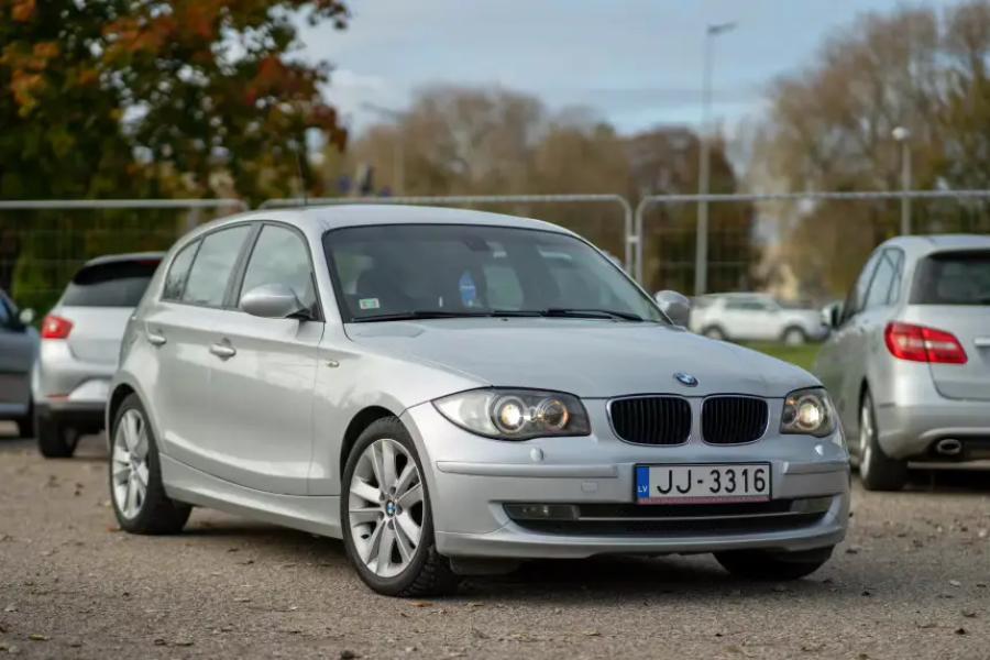 Pelēks BMW 120 2008 Liepāja, ar dzinēja tilpumu 2.00 L un nobraukumu 308 tūkst. km par 4850 €, foto 6 vietnē AUTOMOTO.COM.LV