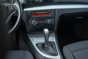 Pelēks BMW 120 2008 Liepāja, ar dzinēja tilpumu 2.00 L un nobraukumu 308 tūkst. km par 4850 €, foto 17 vietnē AUTOMOTO.COM.LV
