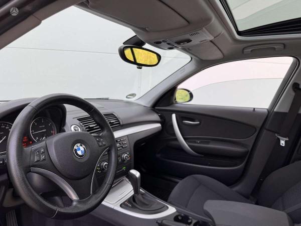 Pelēks BMW 120 2008 Viļņa, ar dzinēja tilpumu 2.00 L un nobraukumu 265 tūkst. km par 4490 €, foto 7 vietnē AUTOMOTO.COM.LV
