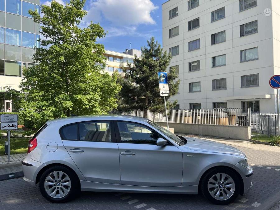 Pelēks BMW 120 2008 Viļņa, ar dzinēja tilpumu 2.00 L un nobraukumu 250 tūkst. km par 2450 €, foto 8 vietnē AUTOMOTO.COM.LV