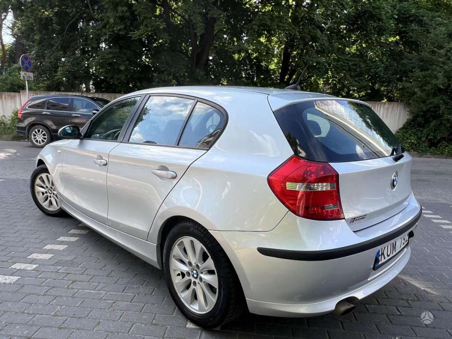 Pelēks BMW 120 2008 Viļņa, ar dzinēja tilpumu 2.00 L un nobraukumu 250 tūkst. km par 2450 €, foto 10 vietnē AUTOMOTO.COM.LV