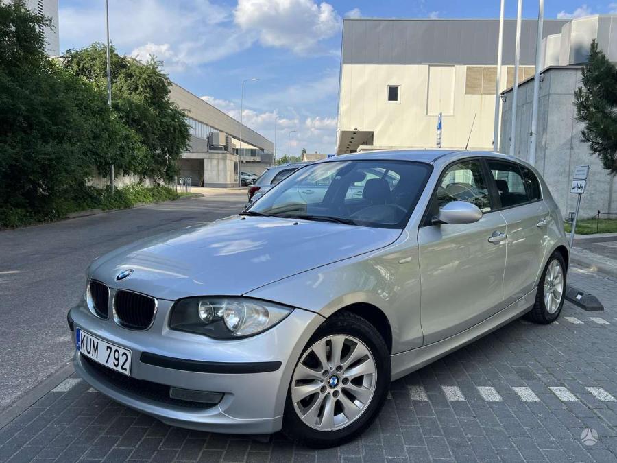 Pelēks BMW 120 2008 Viļņa, ar dzinēja tilpumu 2.00 L un nobraukumu 250 tūkst. km par 2450 €, foto 15 vietnē AUTOMOTO.COM.LV