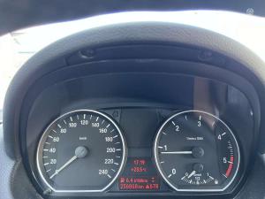 Pelēks BMW 120 2008 Viļņa, ar dzinēja tilpumu 2.00 L un nobraukumu 250 tūkst. km par 2450 €, foto 44 vietnē AUTOMOTO.COM.LV