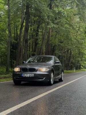Grey BMW 120 2008 in Kaunas, with an engine capacity of 2.00 L and mileage of 278 thousand km for 4500 €, photo  on AUTOMOTO.COM.LV