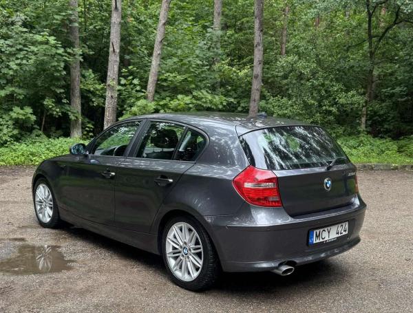 Grey BMW 120 2008 in Kaunas, with an engine capacity of 2.00 L and mileage of 278 thousand km for 4500 €, photo 7 on AUTOMOTO.COM.LV