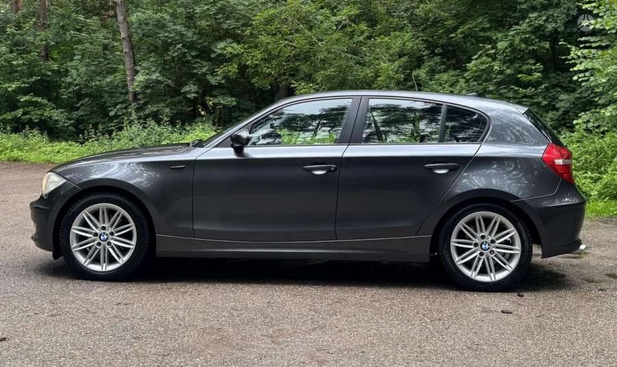 Pelēks BMW 120 2008 Kauņa, ar dzinēja tilpumu 2.00 L un nobraukumu 278 tūkst. km par 4500 €, foto 9 vietnē AUTOMOTO.COM.LV