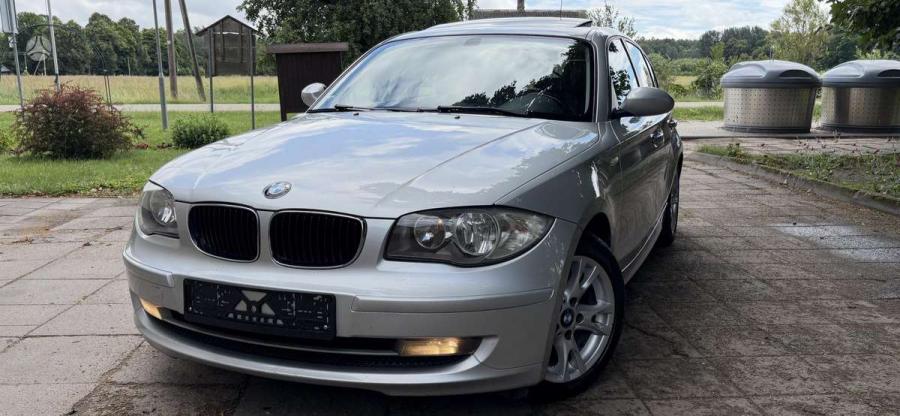 Grey BMW 120 2008 in Birstonas, with an engine capacity of 2.00 L and mileage of 271 thousand km for 3299 €, photo 1 on AUTOMOTO.COM.LV