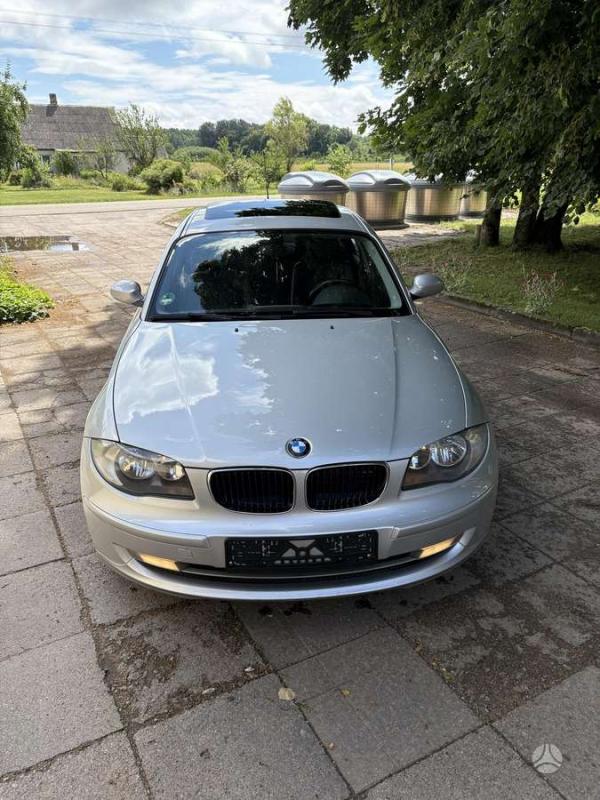 Pelēks BMW 120 2008 Birštonas, ar dzinēja tilpumu 2.00 L un nobraukumu 271 tūkst. km par 3299 €, foto 2 vietnē AUTOMOTO.COM.LV