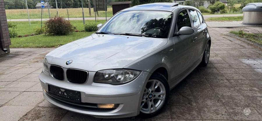 Grey BMW 120 2008 in Birstonas, with an engine capacity of 2.00 L and mileage of 271 thousand km for 3299 €, photo 4 on AUTOMOTO.COM.LV