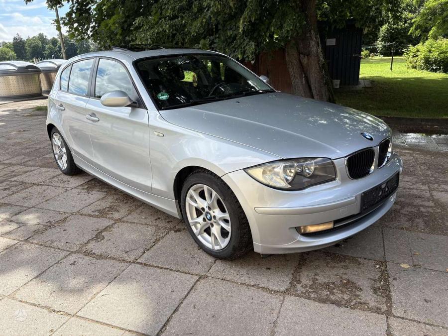Grey BMW 120 2008 in Birstonas, with an engine capacity of 2.00 L and mileage of 271 thousand km for 3299 €, photo 11 on AUTOMOTO.COM.LV