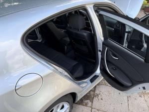 Grey BMW 120 2008 in Birstonas, with an engine capacity of 2.00 L and mileage of 271 thousand km for 3299 €, photo 17 on AUTOMOTO.COM.LV