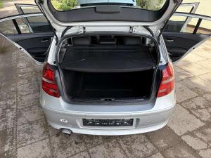 Grey BMW 120 2008 in Birstonas, with an engine capacity of 2.00 L and mileage of 271 thousand km for 3299 €, photo 20 on AUTOMOTO.COM.LV