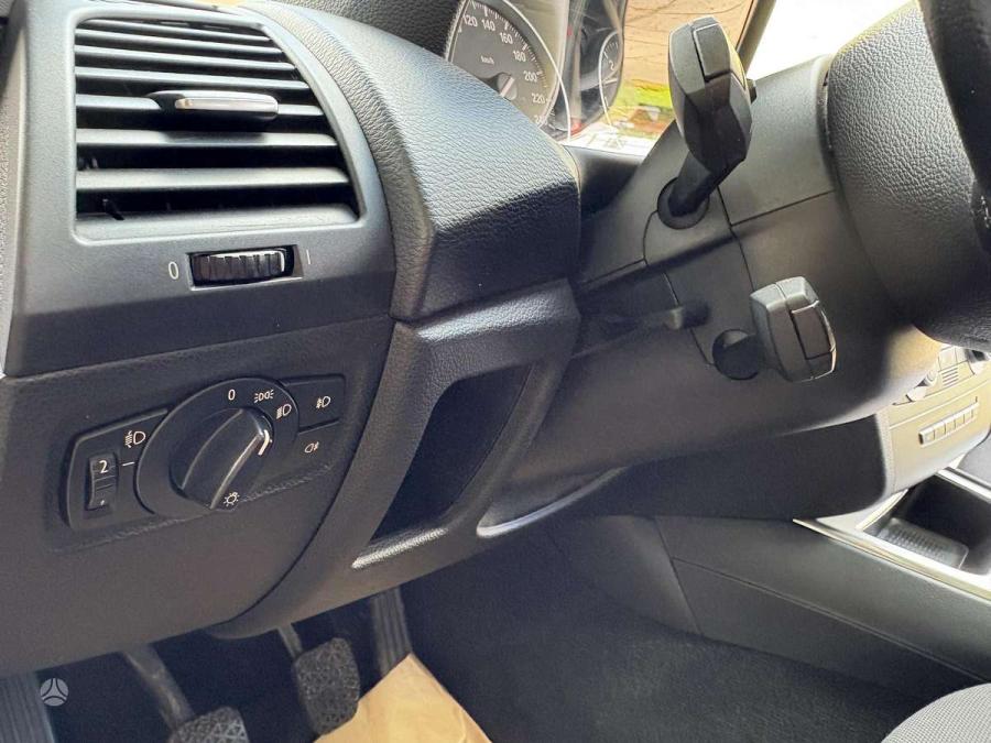 Grey BMW 120 2008 in Birstonas, with an engine capacity of 2.00 L and mileage of 271 thousand km for 3299 €, photo 28 on AUTOMOTO.COM.LV