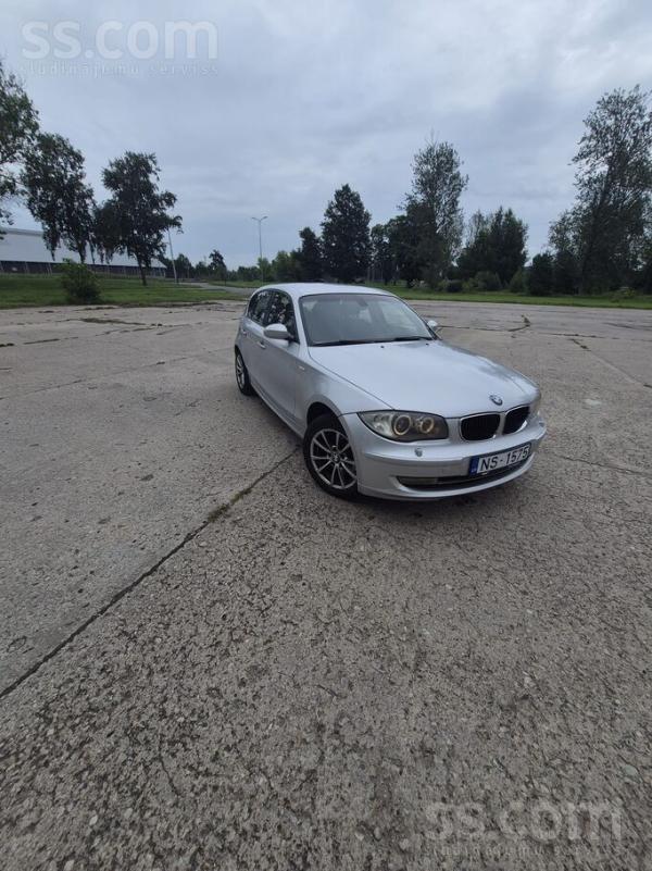 Pelēks BMW 120 2008 Liepāja, ar dzinēja tilpumu 2.00 L un nobraukumu 325 tūkst. km par 5000 €, foto 2 vietnē AUTOMOTO.COM.LV