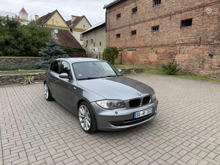 Pelēks BMW 120 2008 Kėdainiai, ar dzinēja tilpumu 2.00 L un nobraukumu 285 tūkst. km par 3700 €, foto 4 vietnē AUTOMOTO.COM.LV