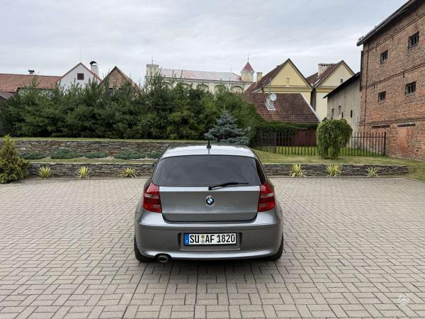 Grey BMW 120 2008 in Kedainiai, with an engine capacity of 2.00 L and mileage of 285 thousand km for 3700 €, photo 6 on AUTOMOTO.COM.LV