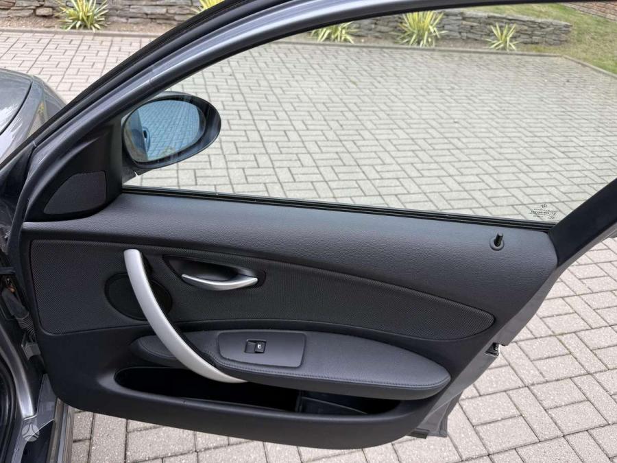 Pelēks BMW 120 2008 Kėdainiai, ar dzinēja tilpumu 2.00 L un nobraukumu 285 tūkst. km par 3700 €, foto 20 vietnē AUTOMOTO.COM.LV