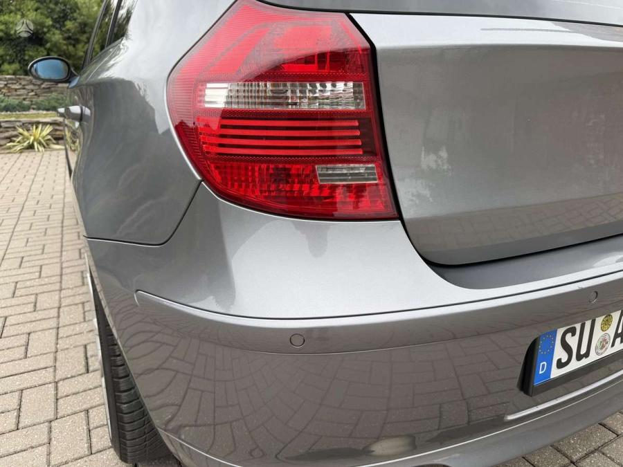 Pelēks BMW 120 2008 Kėdainiai, ar dzinēja tilpumu 2.00 L un nobraukumu 285 tūkst. km par 3700 €, foto 23 vietnē AUTOMOTO.COM.LV