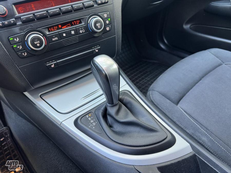 Pelēks BMW 120 2008 Kauņa, ar dzinēja tilpumu 2.00 L un nobraukumu 230 tūkst. km par 3850 €, foto 13 vietnē AUTOMOTO.COM.LV