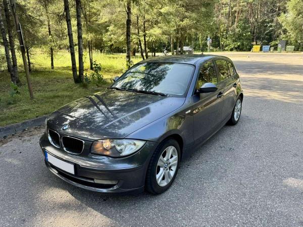 Grey BMW 120 2008 in Kaunas, with an engine capacity of 2.00 L and mileage of 230 thousand km for 3850 €, photo 1 on AUTOMOTO.COM.LV