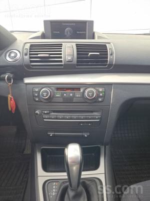 Grey BMW 120 2008 in Dobele, with an engine capacity of 2.00 L and mileage of 325 thousand km for 4250 €, photo 7 on AUTOMOTO.COM.LV