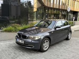 Pelēks BMW 120 2008 Viļņa, ar dzinēja tilpumu 2.00 L un nobraukumu 280 tūkst. km par 3300 €, foto  vietnē AUTOMOTO.COM.LV