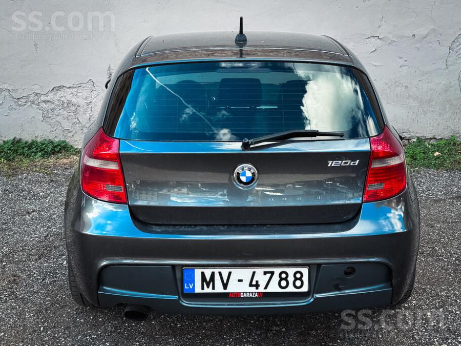 Pelēks BMW 120 2008 Rīga, ar dzinēja tilpumu 2.00 L un nobraukumu 288 tūkst. km par 3490 €, foto 4 vietnē AUTOMOTO.COM.LV