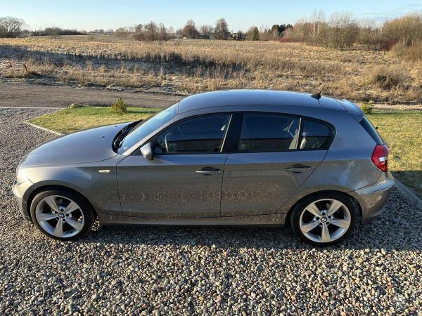 Grey BMW 120 2009 in Alytus, with an engine capacity of 2.00 L and mileage of 234 thousand km for 3800 €, photo 6 on AUTOMOTO.COM.LV