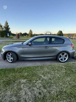 Grey BMW 120 2009 in Vilnius, with an engine capacity of 2.00 L and mileage of 241 thousand km for 3350 €, photo 3 on AUTOMOTO.COM.LV