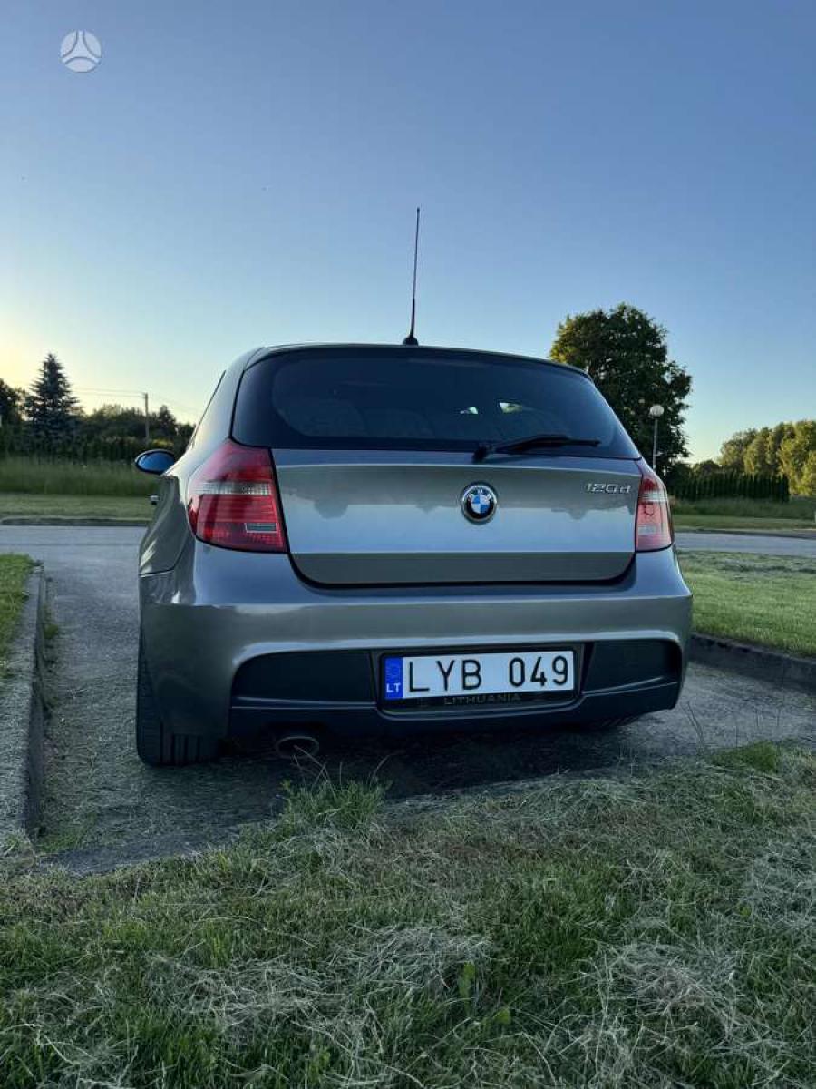 Grey BMW 120 2009 in Vilnius, with an engine capacity of 2.00 L and mileage of 241 thousand km for 3350 €, photo 4 on AUTOMOTO.COM.LV