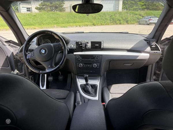Grey BMW 120 2009 in Vilnius, with an engine capacity of 2.00 L and mileage of 241 thousand km for 3350 €, photo 9 on AUTOMOTO.COM.LV