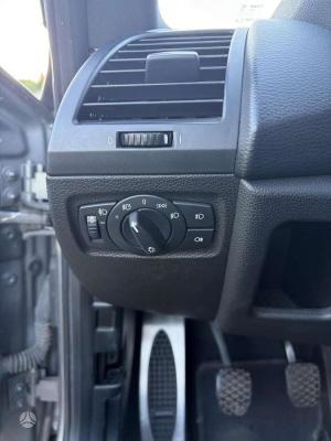 Grey BMW 120 2009 in Vilnius, with an engine capacity of 2.00 L and mileage of 241 thousand km for 3350 €, photo 13 on AUTOMOTO.COM.LV