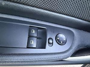 Grey BMW 120 2009 in Vilnius, with an engine capacity of 2.00 L and mileage of 241 thousand km for 3350 €, photo 14 on AUTOMOTO.COM.LV