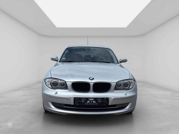 Pelēks BMW 120 2010 Kauņa, ar dzinēja tilpumu 2.00 L un nobraukumu 314 tūkst. km par 4790 €, foto 2 vietnē AUTOMOTO.COM.LV